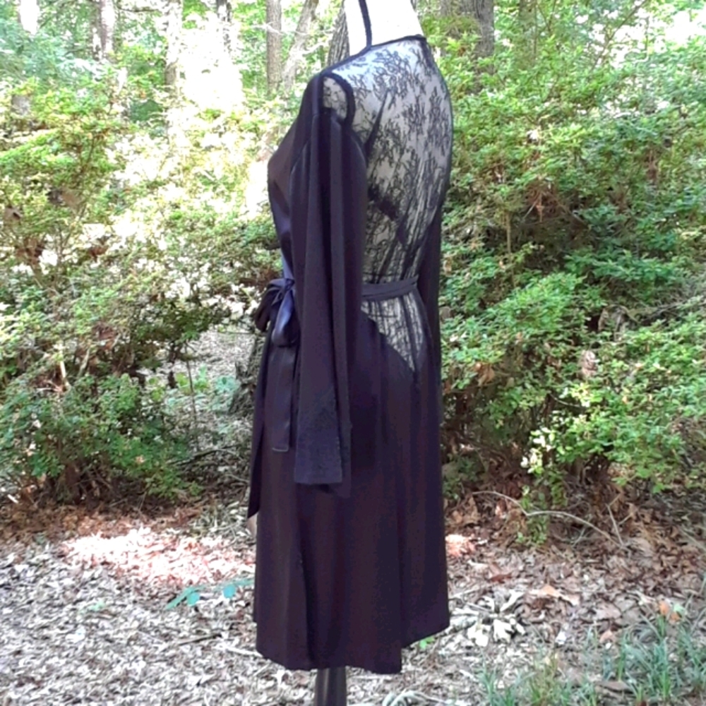 Victoria's Secret Satin & Lace Robe - Gem